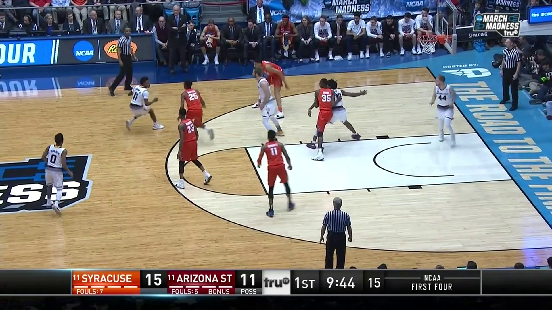 3-pointer by Mickey Mitchell | NCAA.com