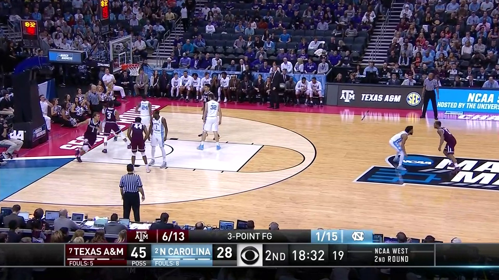 3-pointer by DJ Hogg | NCAA.com