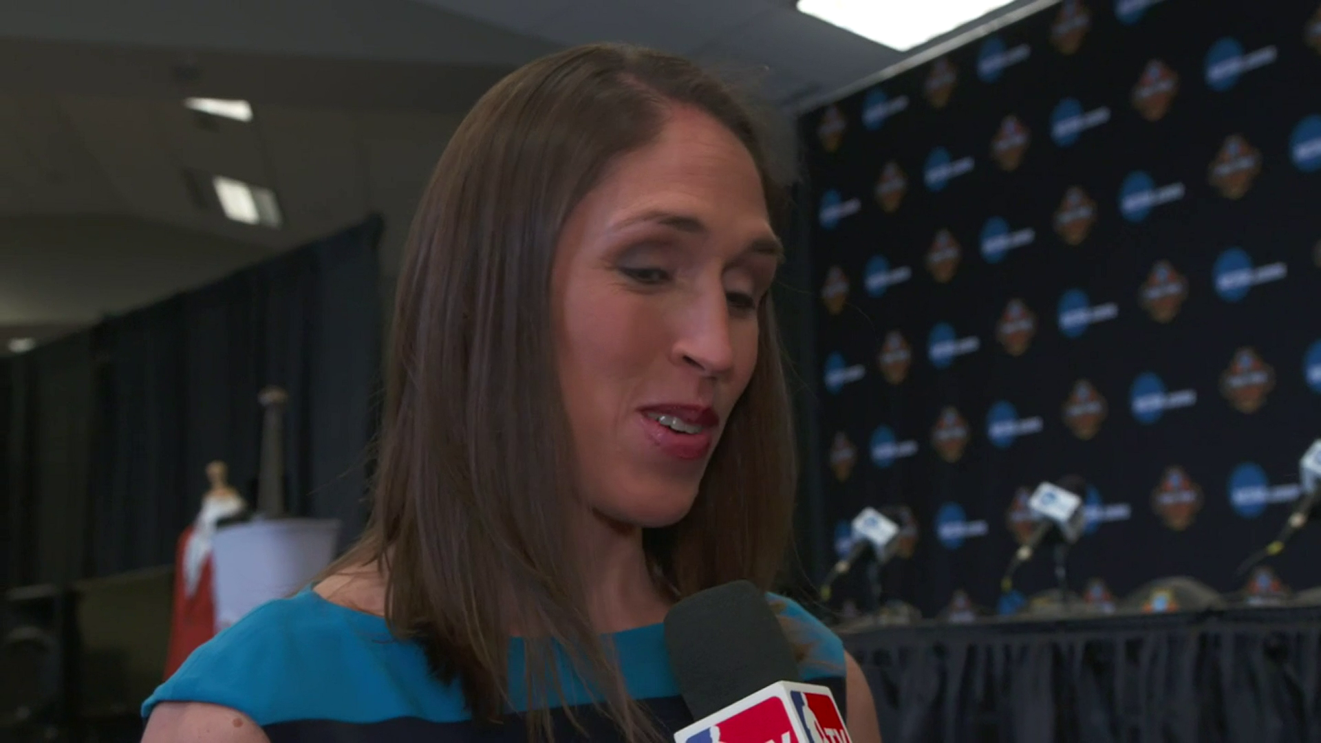 Naismith Hall of Fame Inductee: Rebecca Lobo | NCAA.com